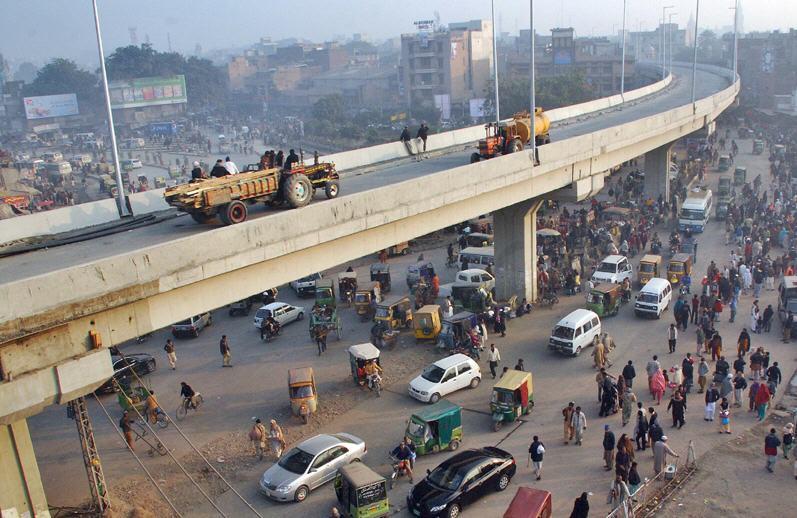 Pakistan s First Metro Bus Test Drive in Lahore | Page 12 | Pakistan ...
